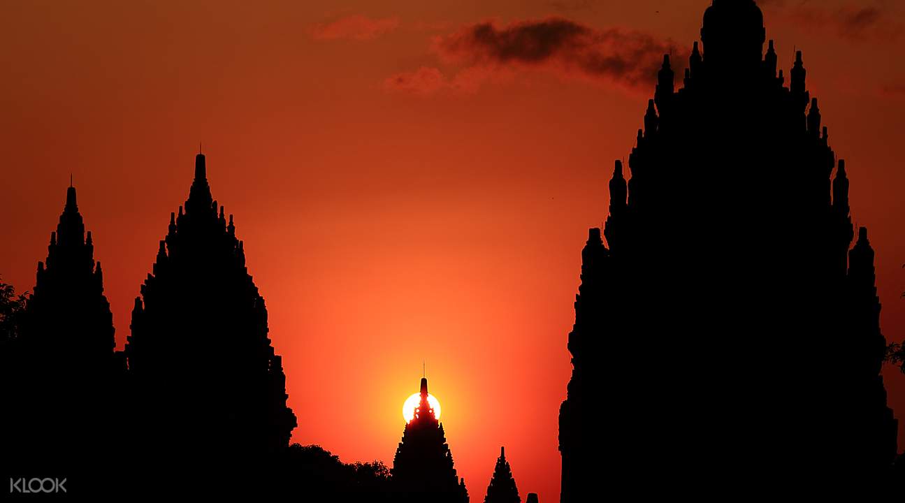 Prambanan Temple Sunset Tour